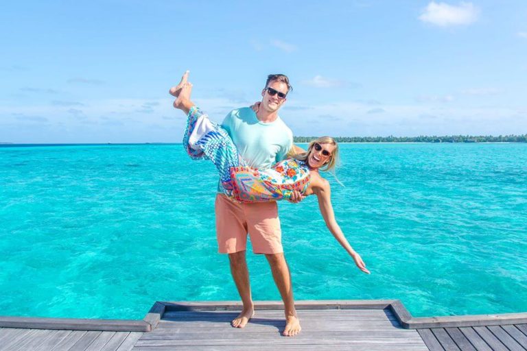 25 Incredible Couple Travel Bloggers To Follow Into 2018