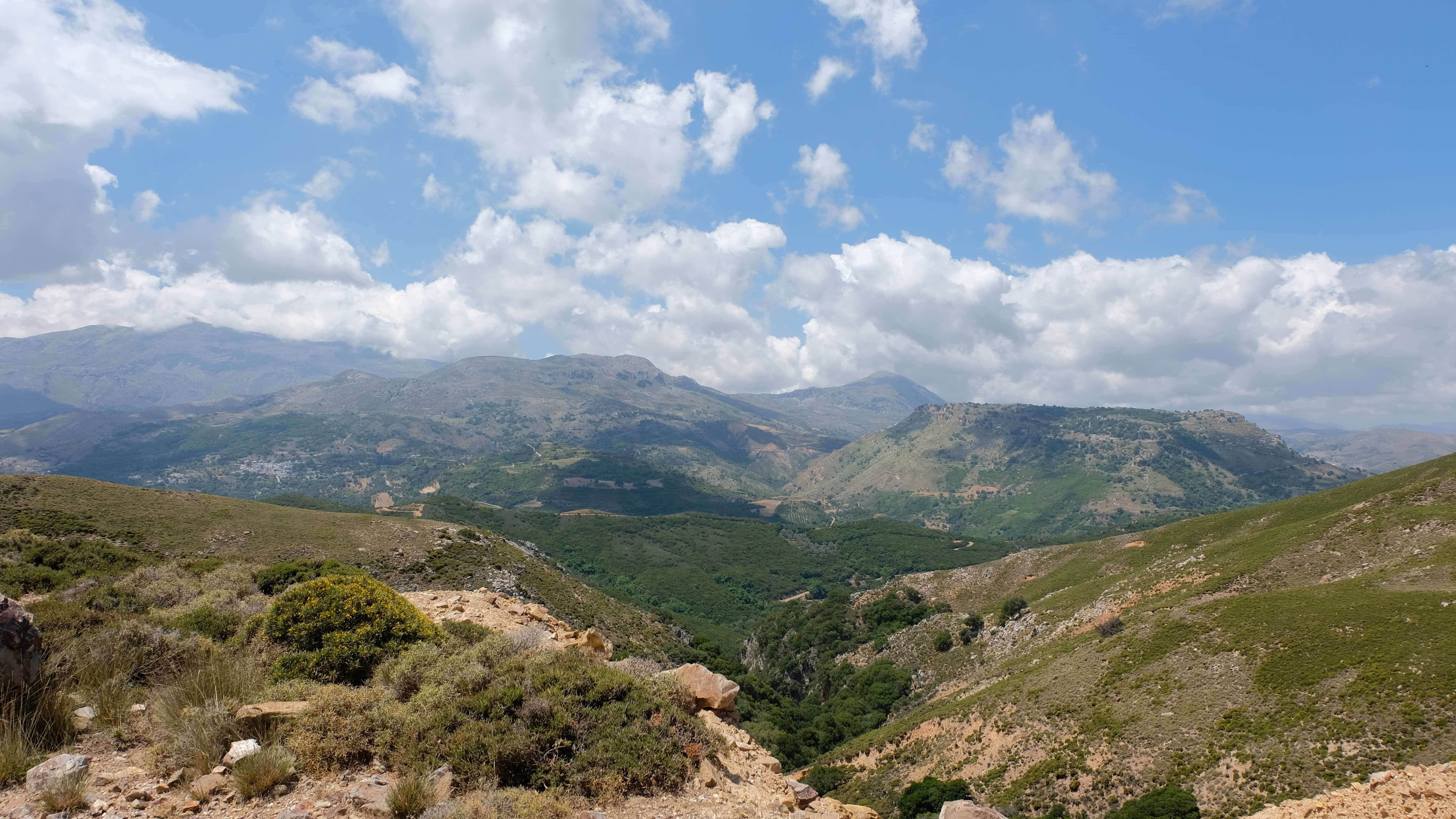 10 Breathtaking Places To Visit In Crete, Greece This Year